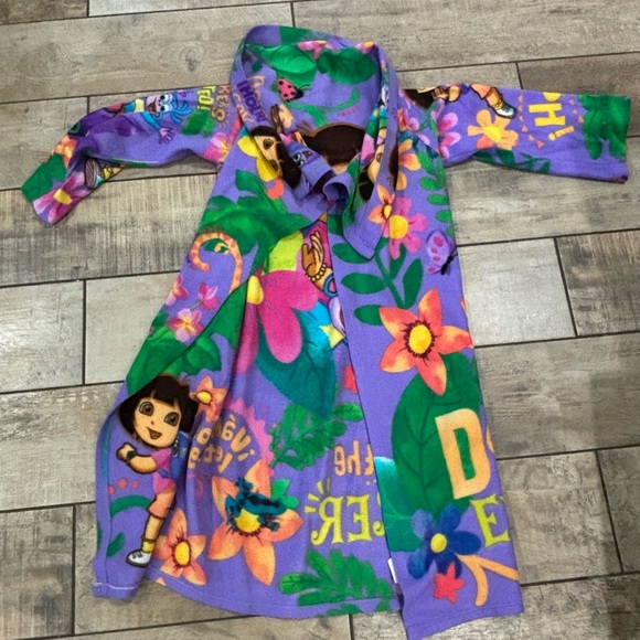 Other | Vintage Y2k Dora The Explorer Nickelodeon Snuggie | Poshmark